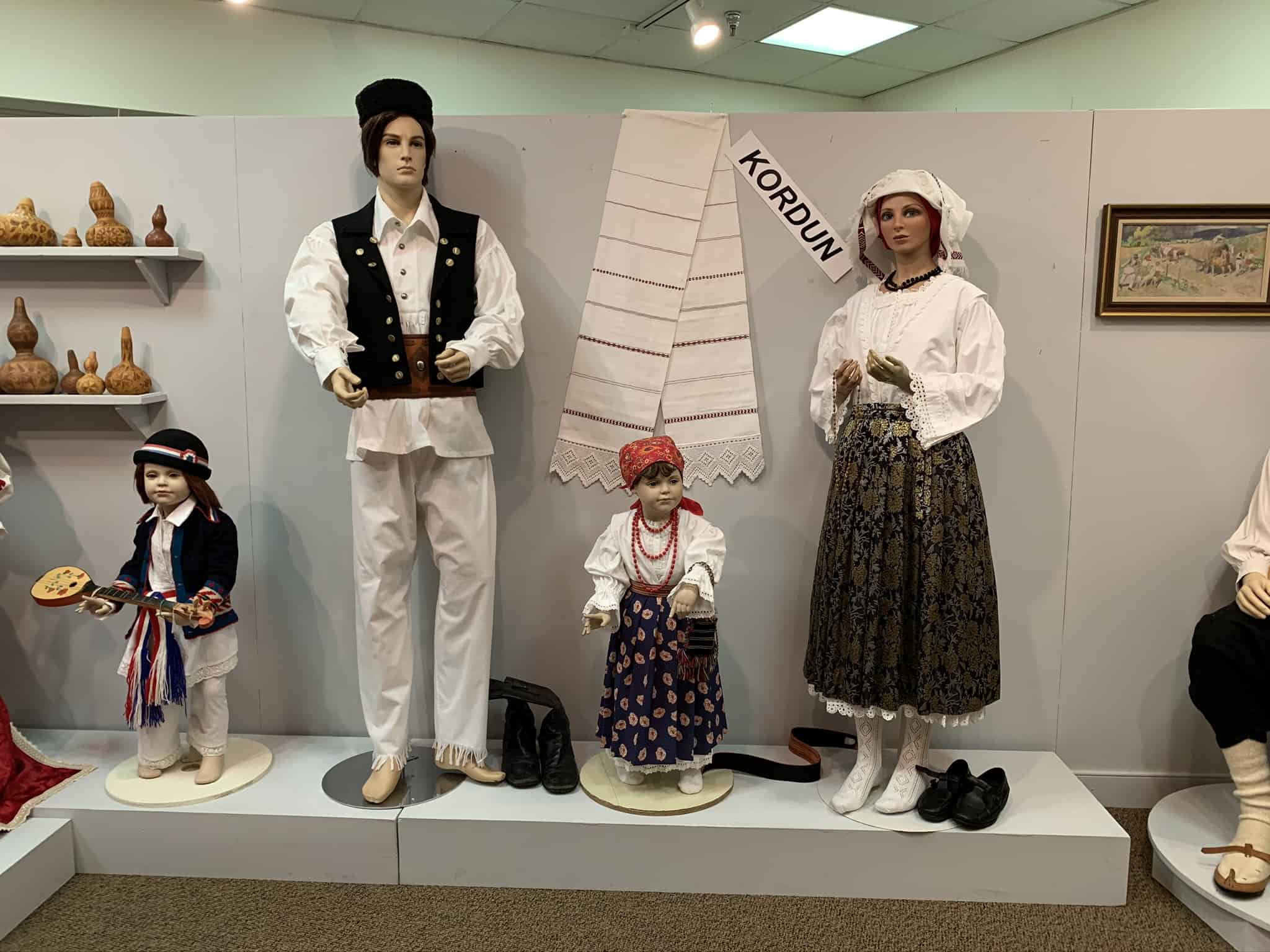 Croatian Folk Dress: Croatia, Bosna, and Hercegovina - Croatian ...